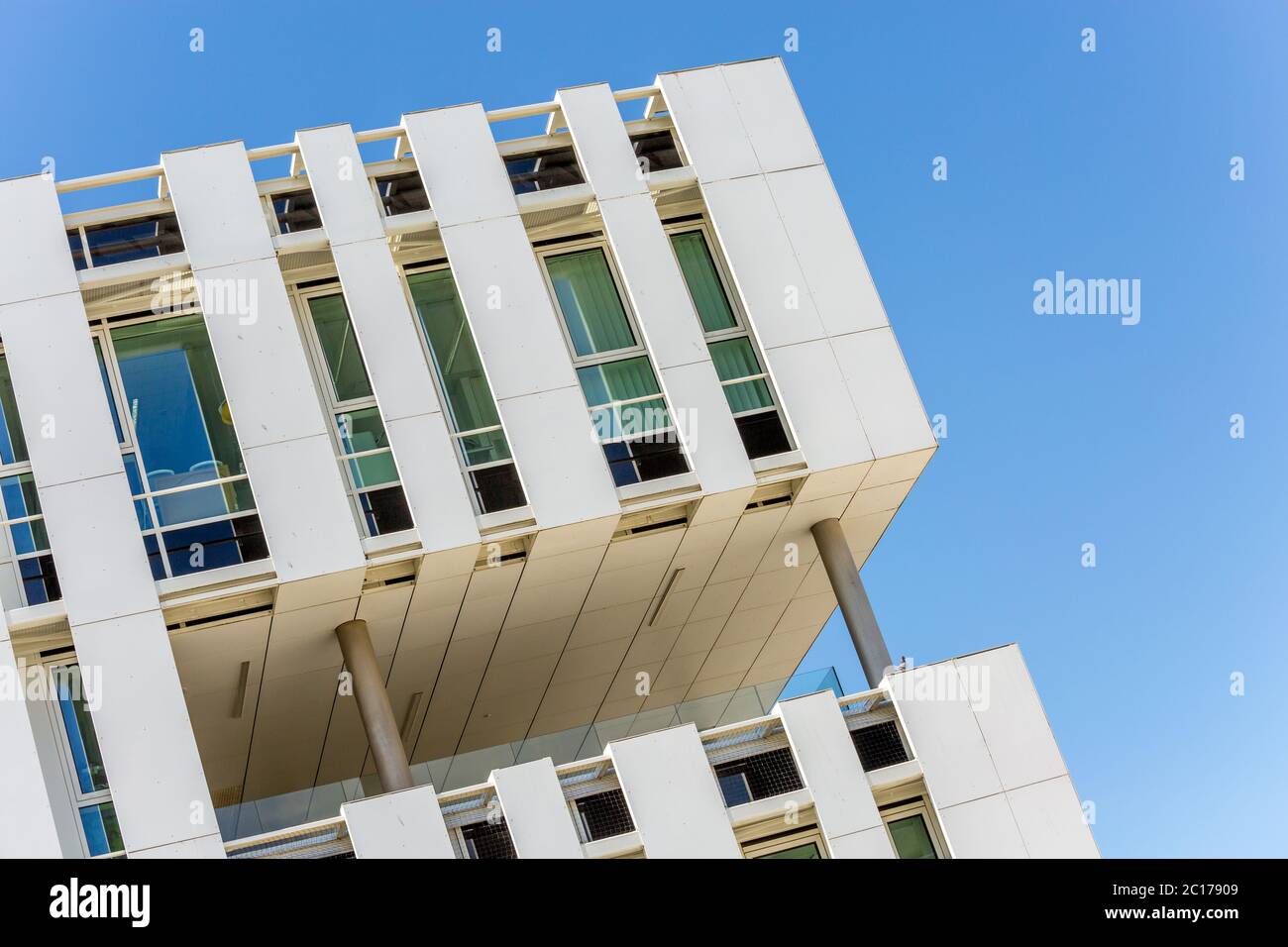 exterior of a modern office building Stock Photo - Alamy