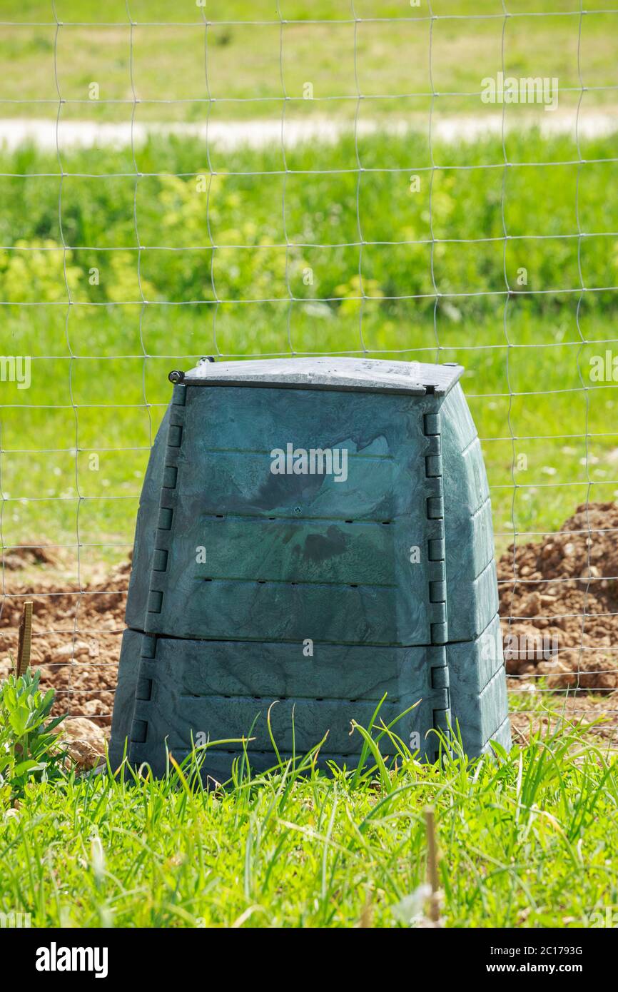 Plastic compost container hi-res stock photography and images - Alamy