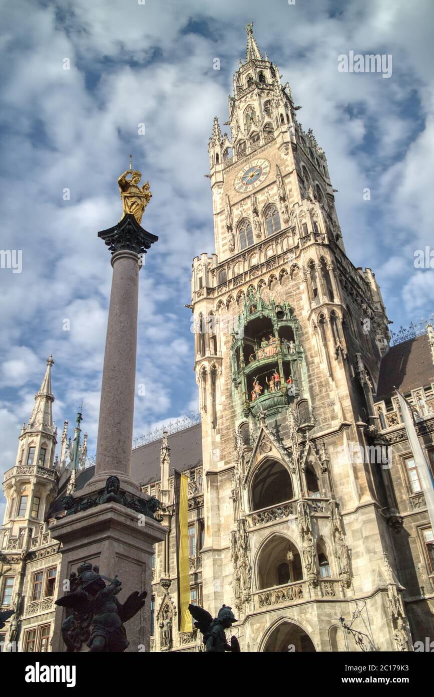 New Town Hall Of Marienplatz And Marian Column At Munich High ...