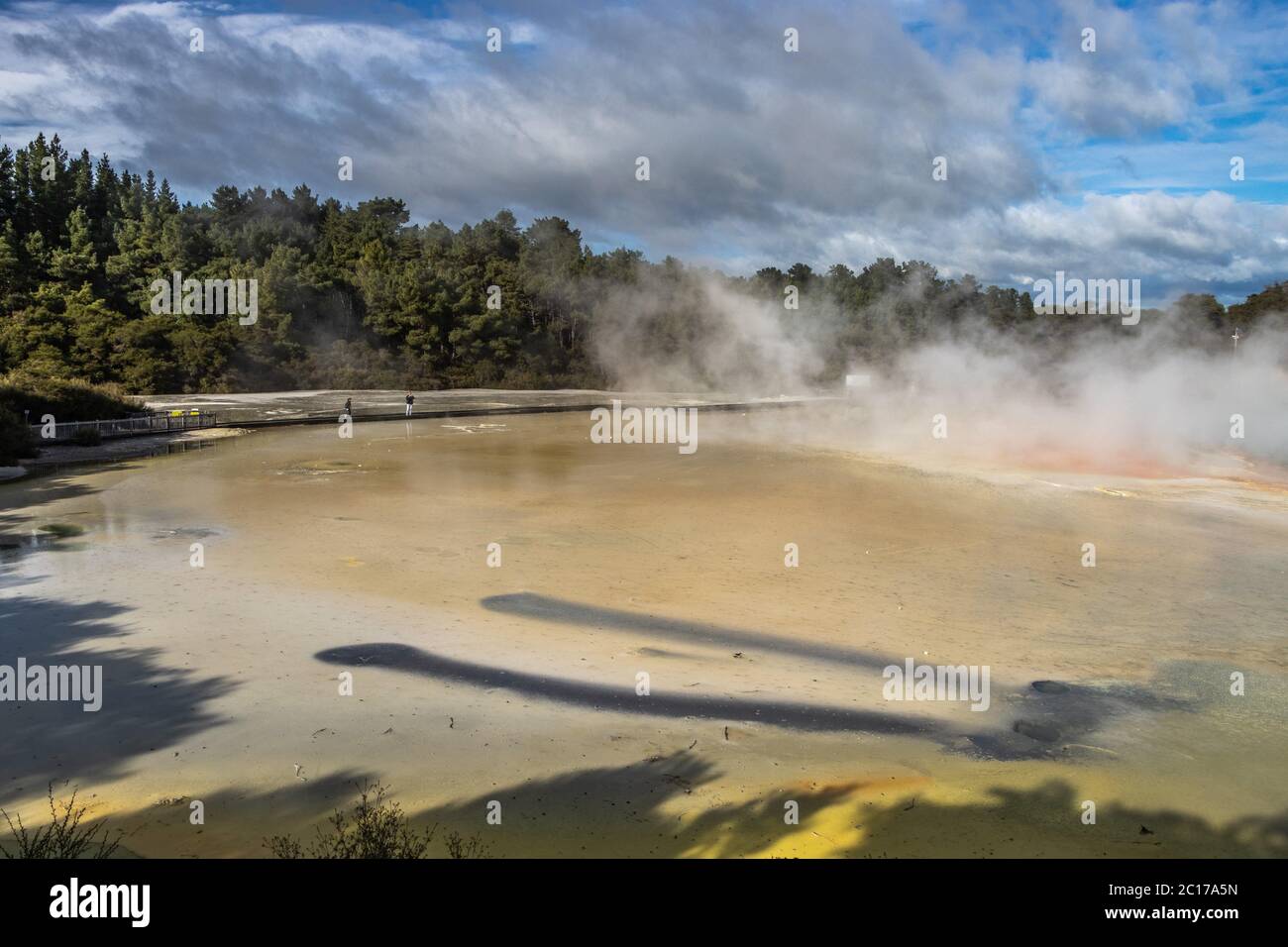 Wai-O-Tapu geothermal reserve, Rotorua, New Zealand Stock Photo - Alamy