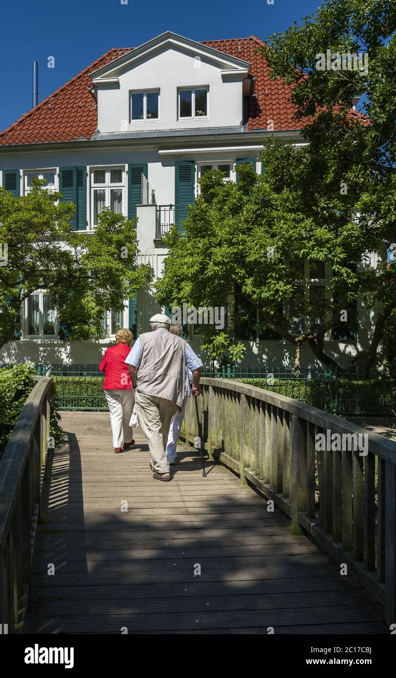 Sunday walk hi-res stock photography and images - Alamy