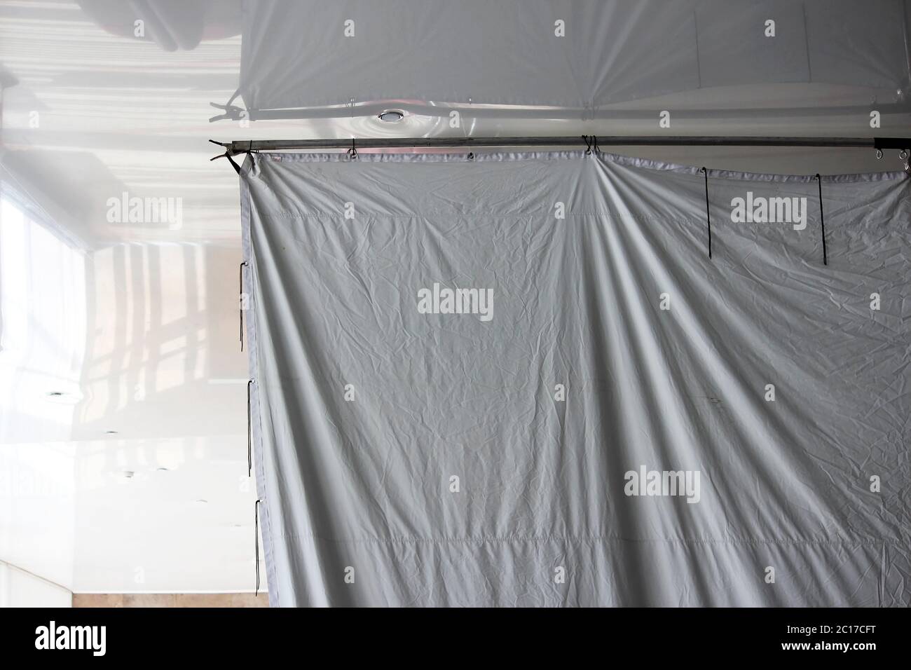 Silver screen hi-res stock photography and images - Alamy