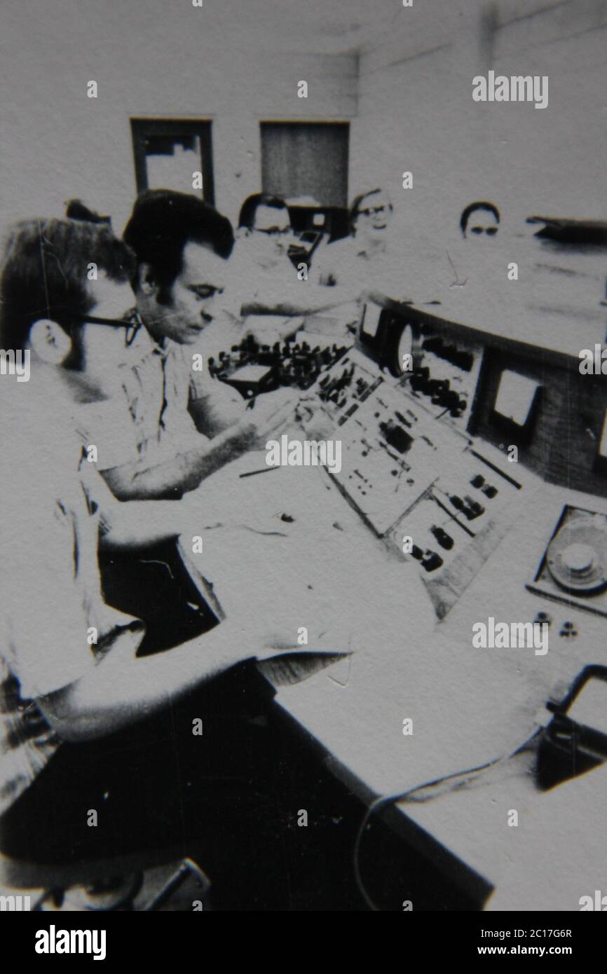 Fine 70s vintage black and white extreme photography of two men ...