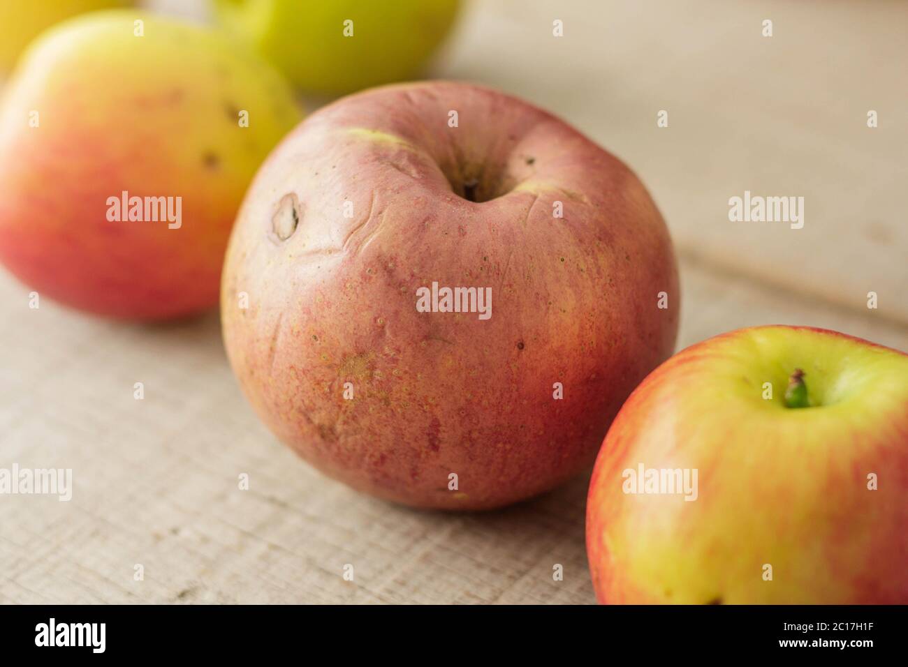 Black spots on apples hi-res stock photography and images - Alamy