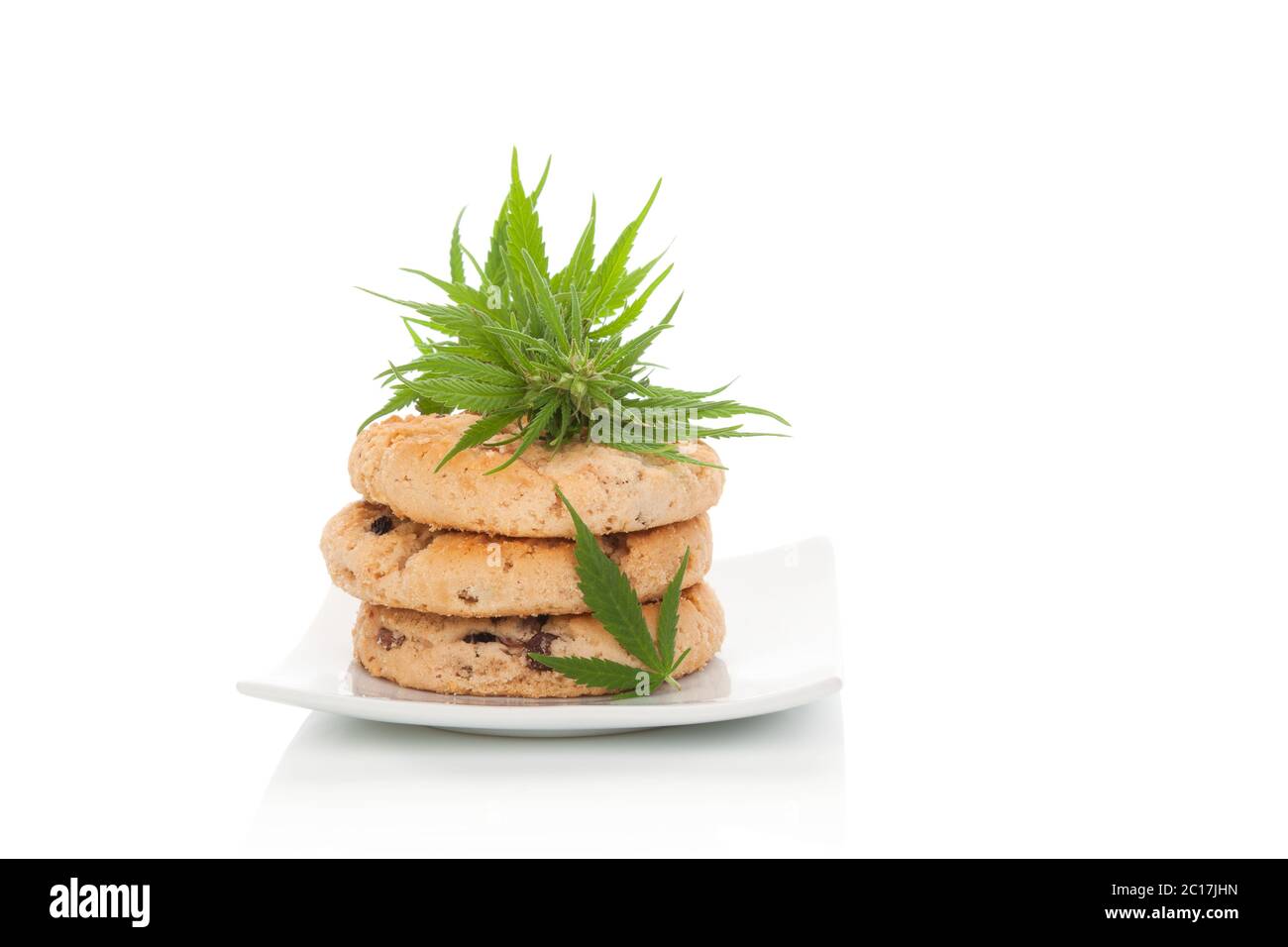 Marijuana cake hi-res stock photography and images - Alamy