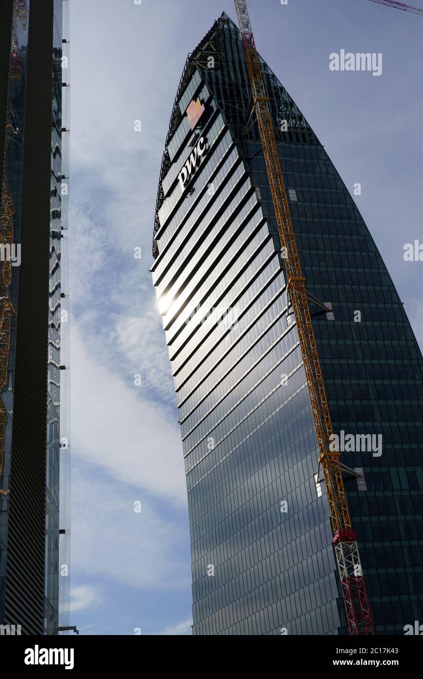 Milan, Lombardy, Italy: the modern Libeskind tower in Citylife Stock Photo - Alamy