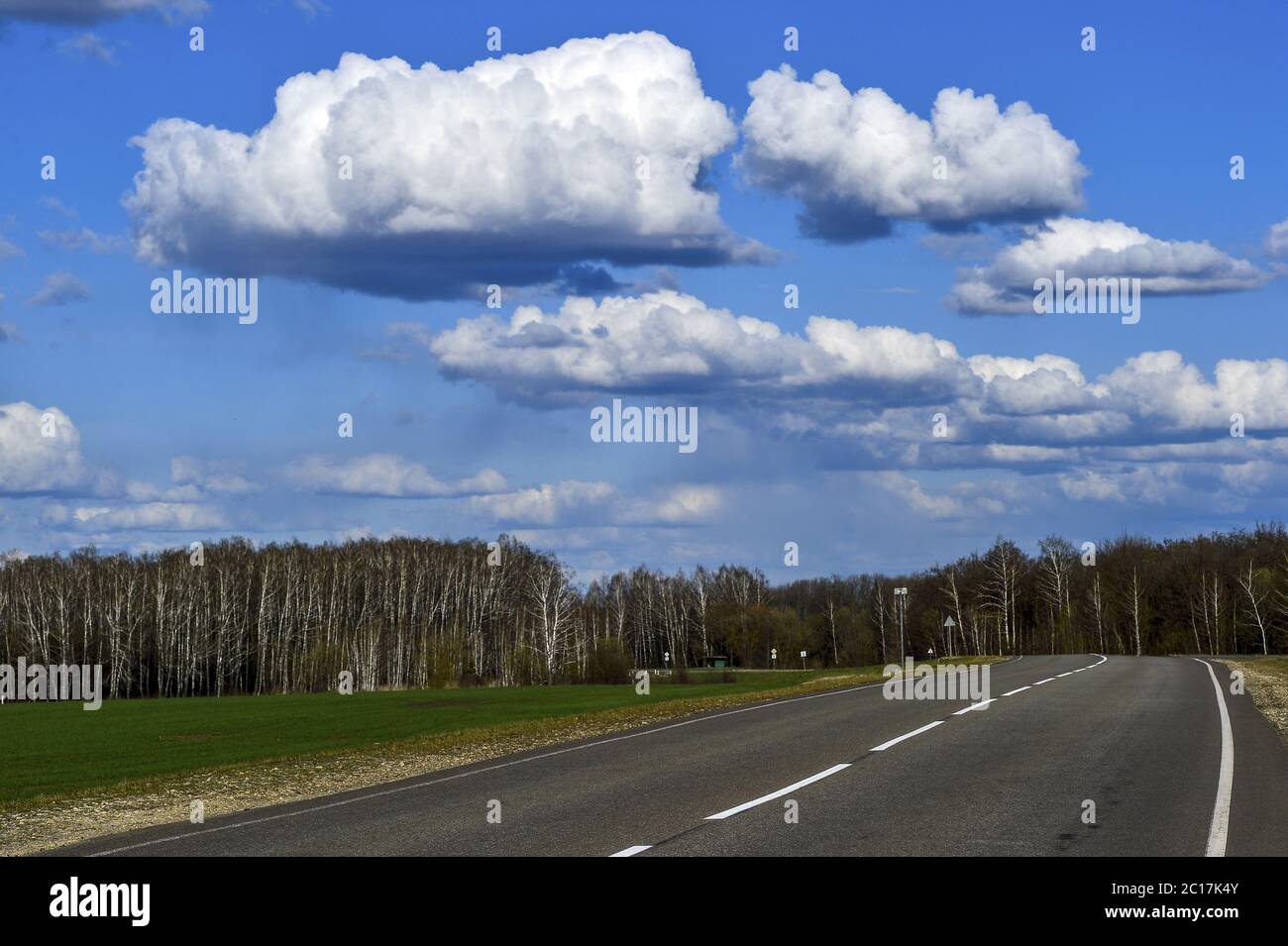 Road Without Cars High Resolution Stock Photography and Images - Alamy