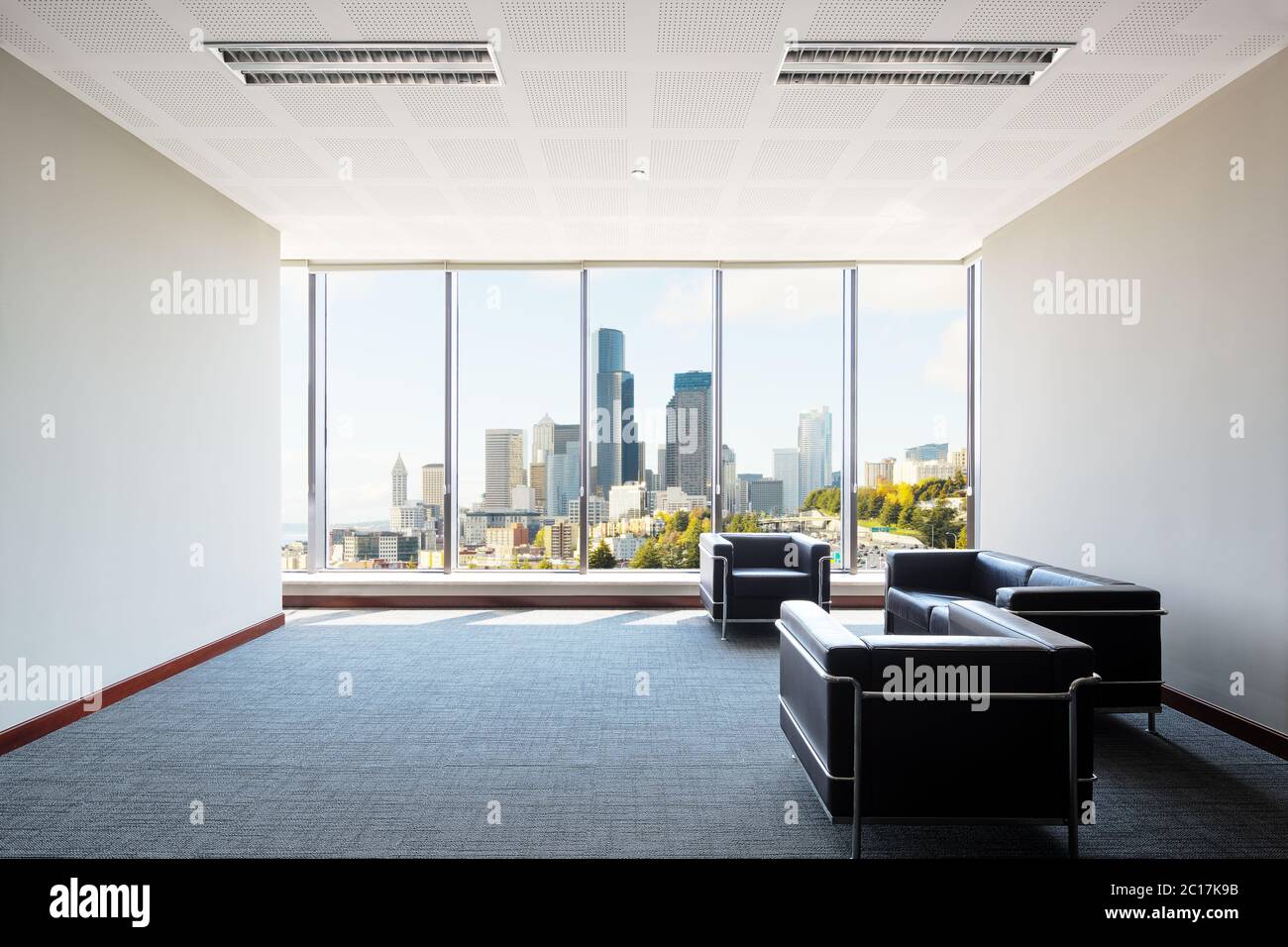 Interior lobby skyscraper hi-res stock photography and images - Alamy