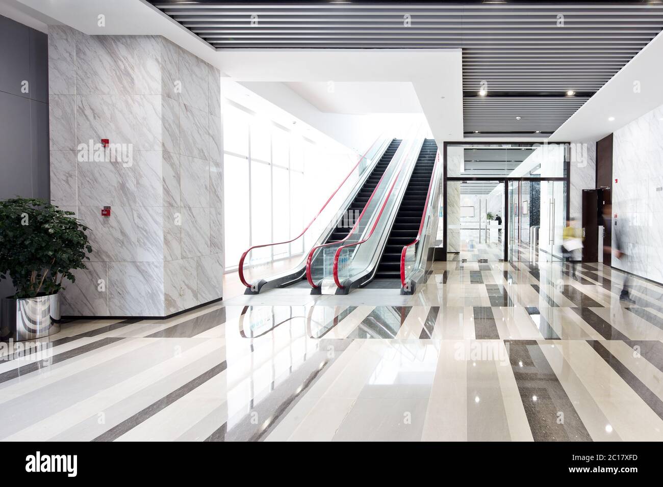 Escalator interior hi-res stock photography and images - Alamy
