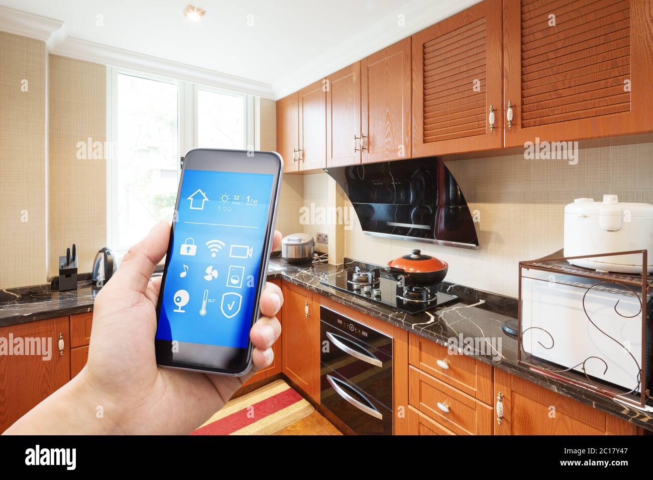 Smart kitchen future hi-res stock photography and images - Alamy