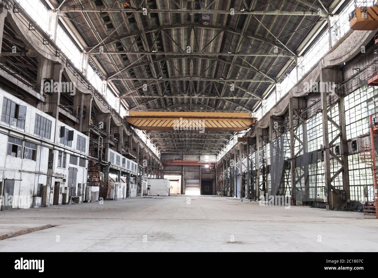 interior of abandoned workshop Stock Photo - Alamy