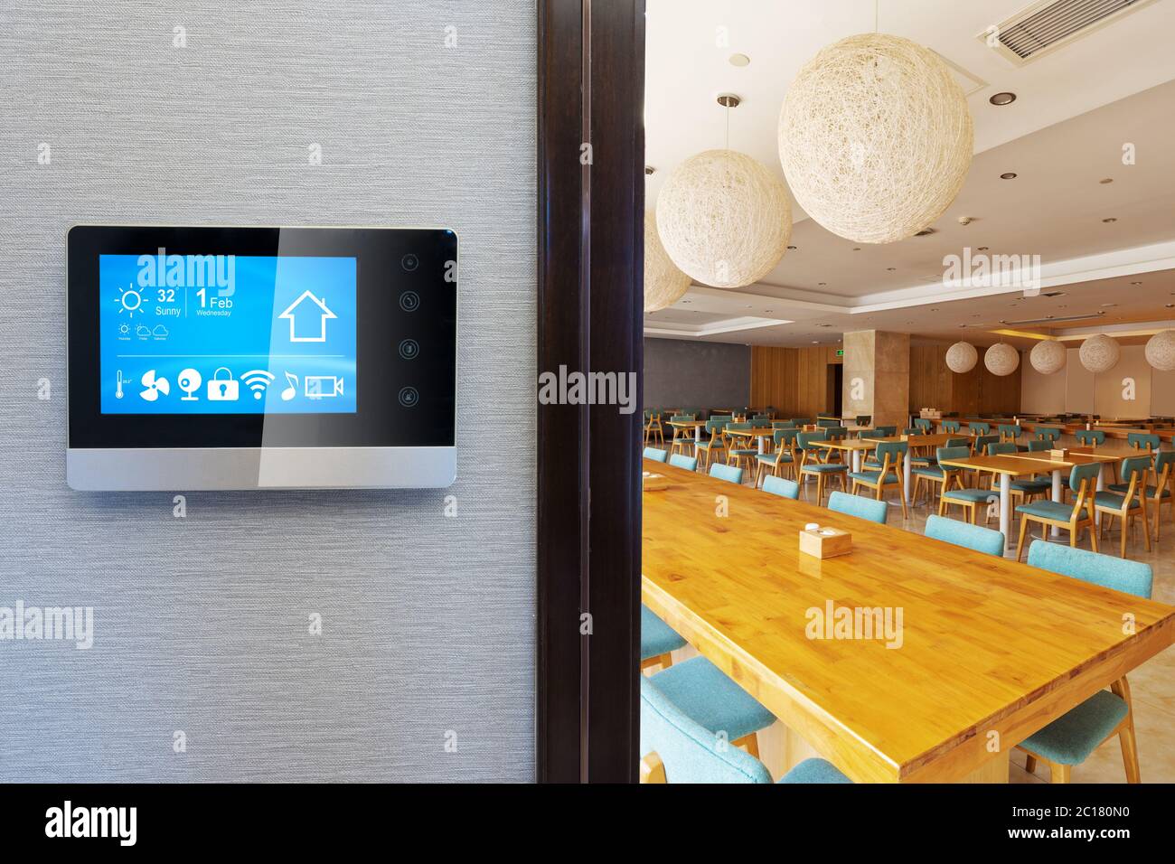 Smart wall screen hi-res stock photography and images - Alamy