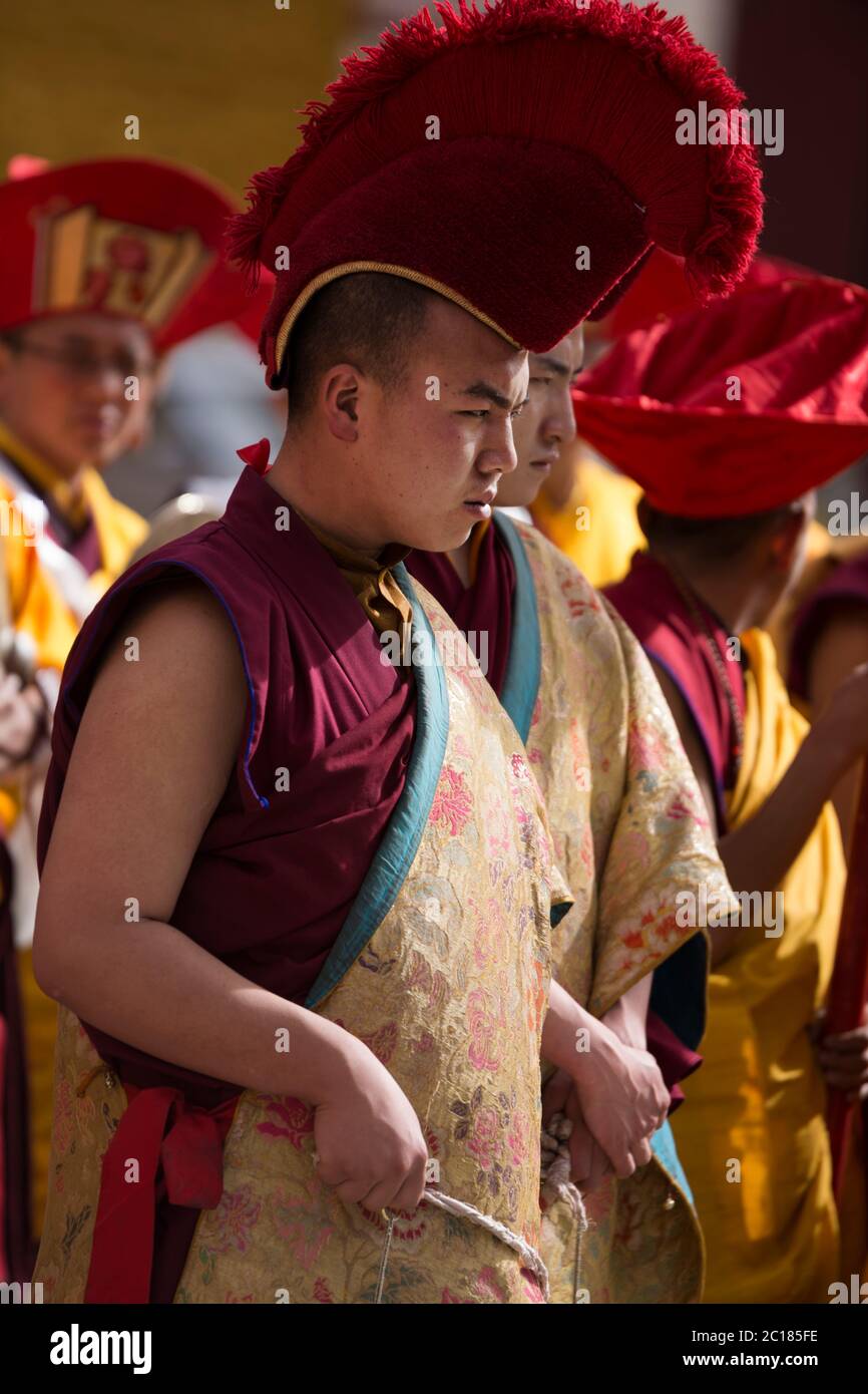 Buddhist monk hats hi-res stock photography and images - Alamy
