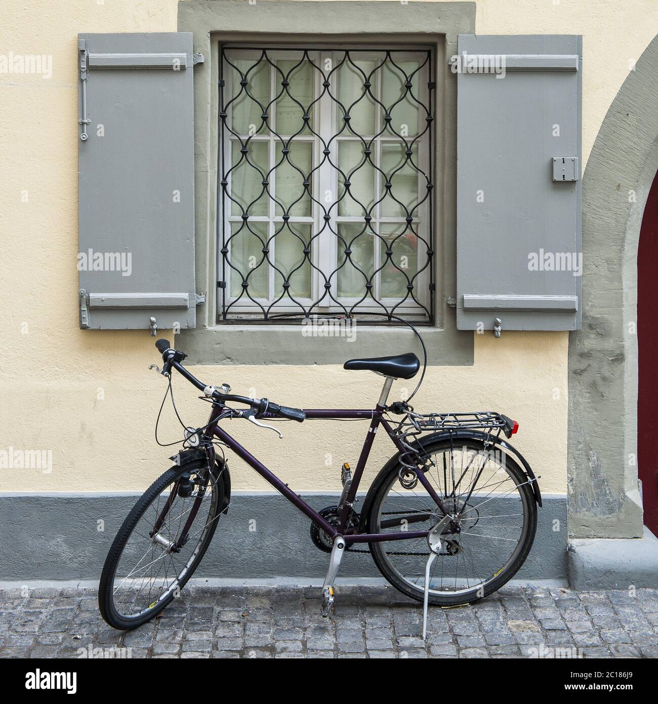 Window cycle hi-res stock photography and images - Alamy