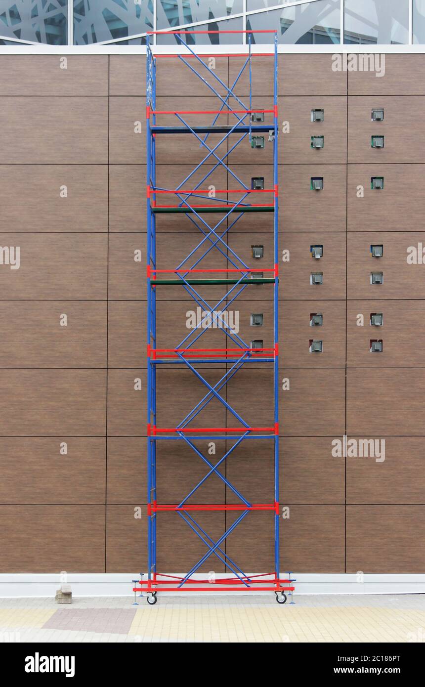 Blue scaffolding hi-res stock photography and images - Alamy