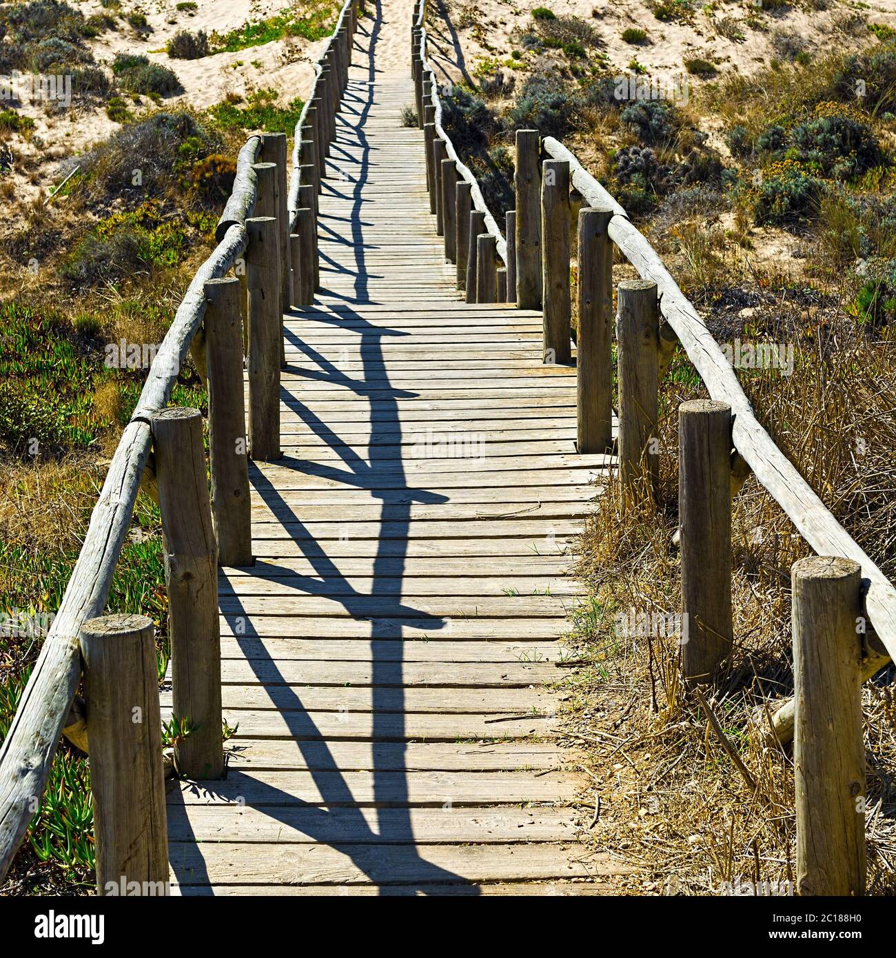 Footbridge wood sandy beach hi-res stock photography and images - Alamy