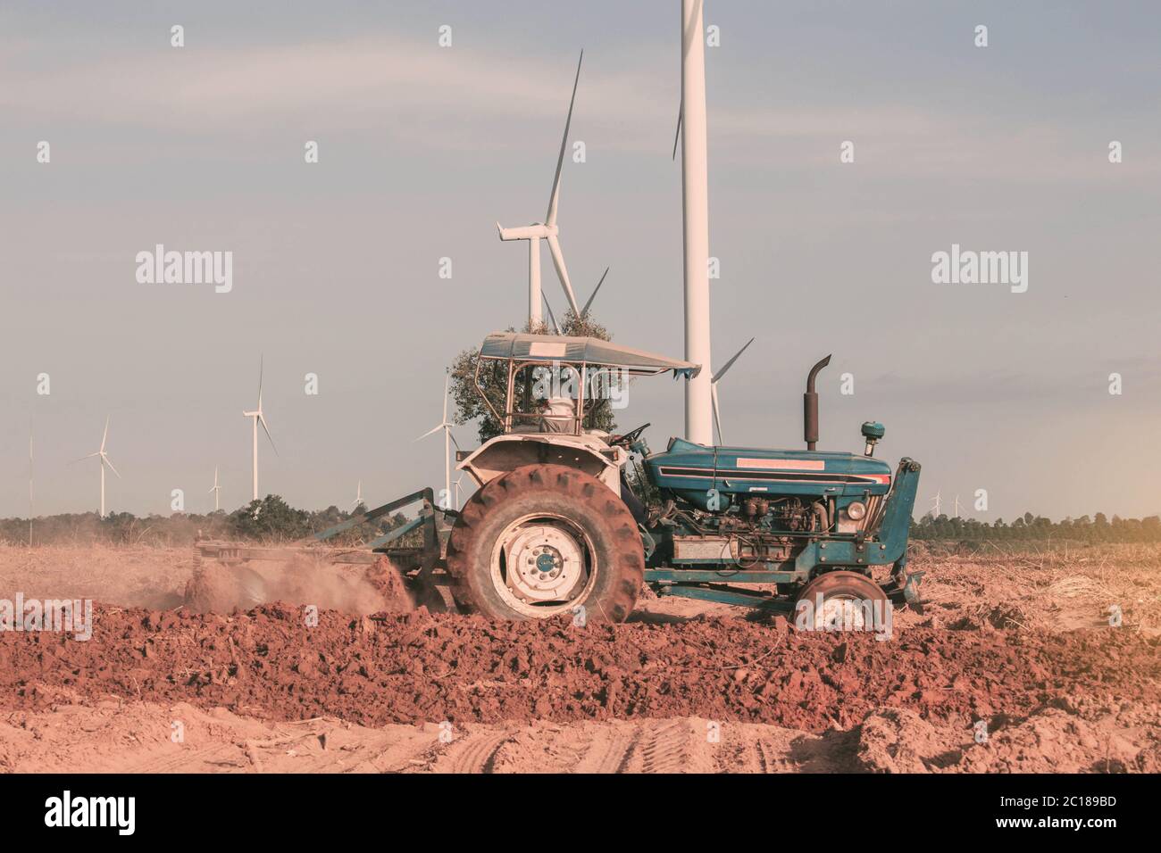 Tracktor hi-res stock photography and images - Alamy
