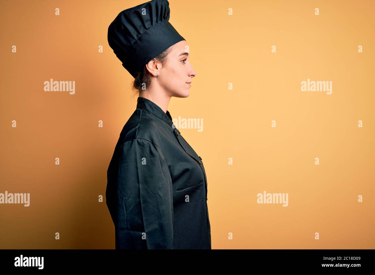 Silhouette face woman chef hat hi-res stock photography and images - Alamy