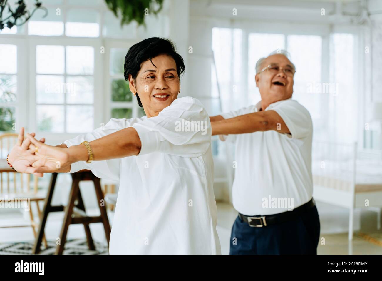 Elderly dance dancing exercise hi-res stock photography and images - Alamy