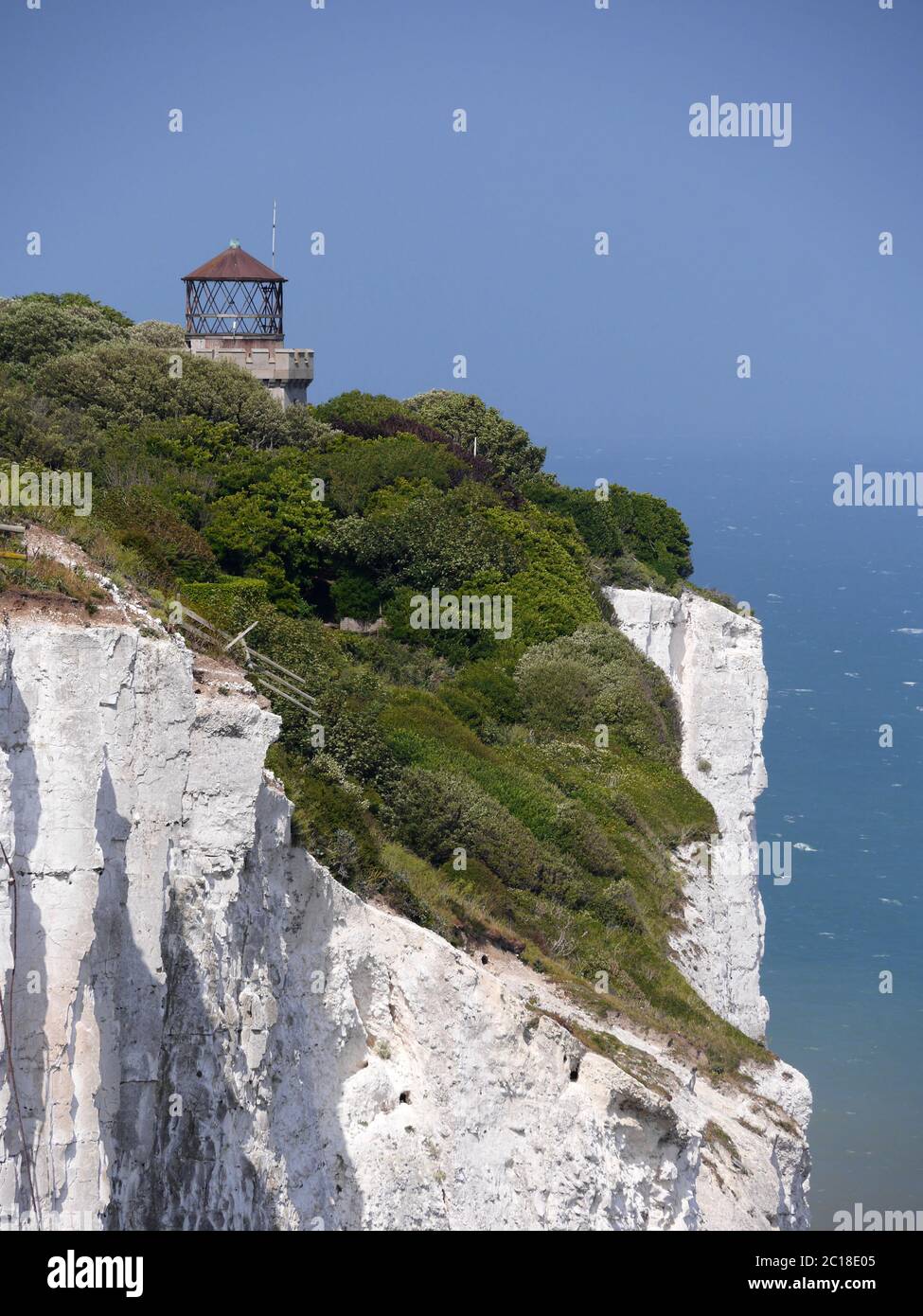 White Cliffs Of Dover With Lighthouse Stock Photo Alamy white-cliffs-of-dover-with-lighthouse-stock-photo-alamy