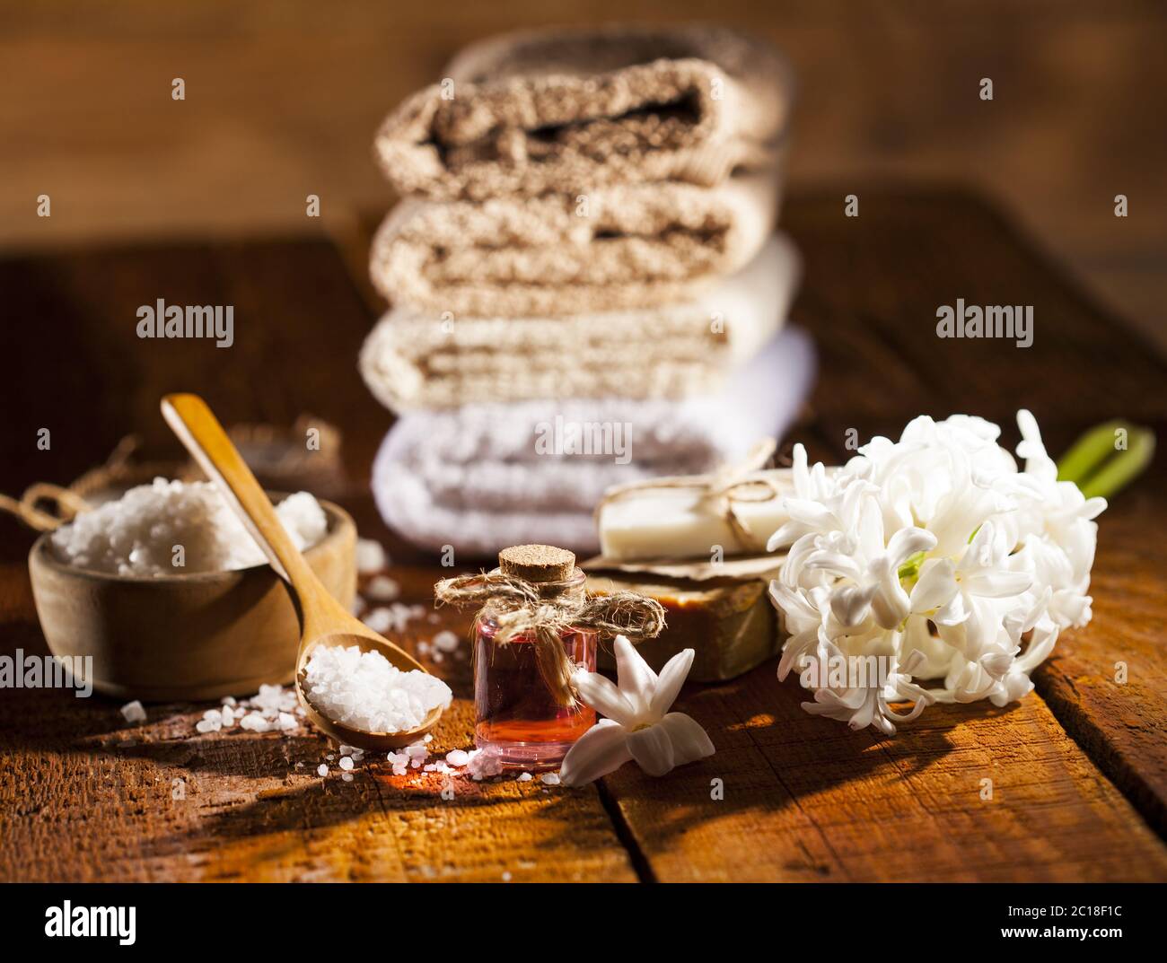 Spa background in range of white, brown and pink Stock Photo - Alamy