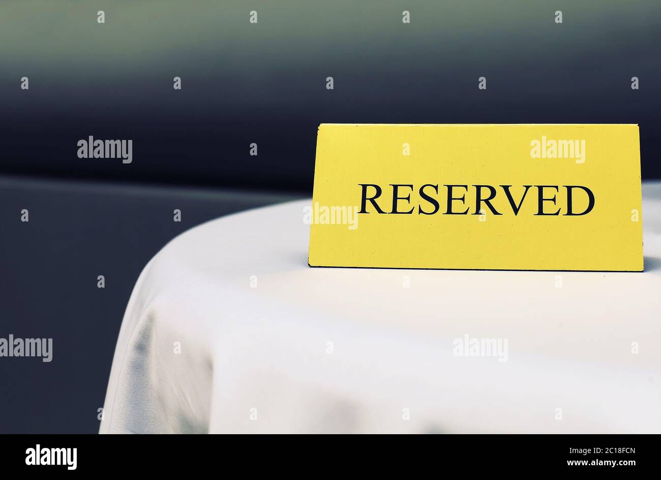 Reservations restaurant hi-res stock photography and images - Alamy