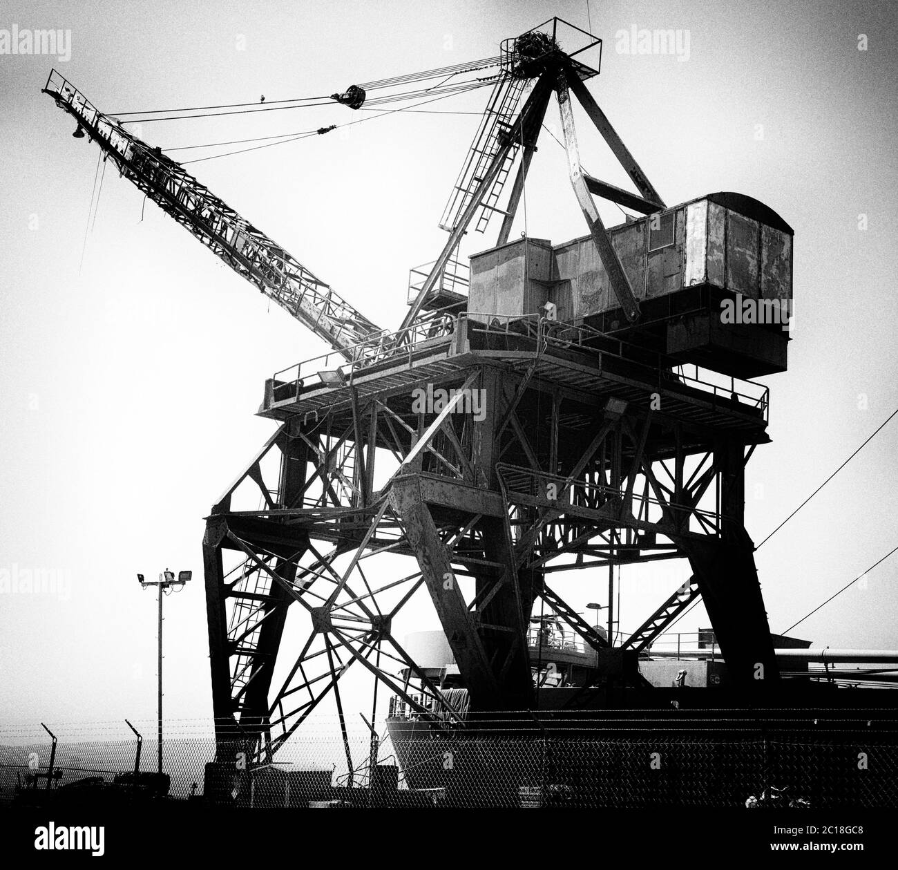 Cranes at Point Richmond Shipyard Stock Photo - Alamy