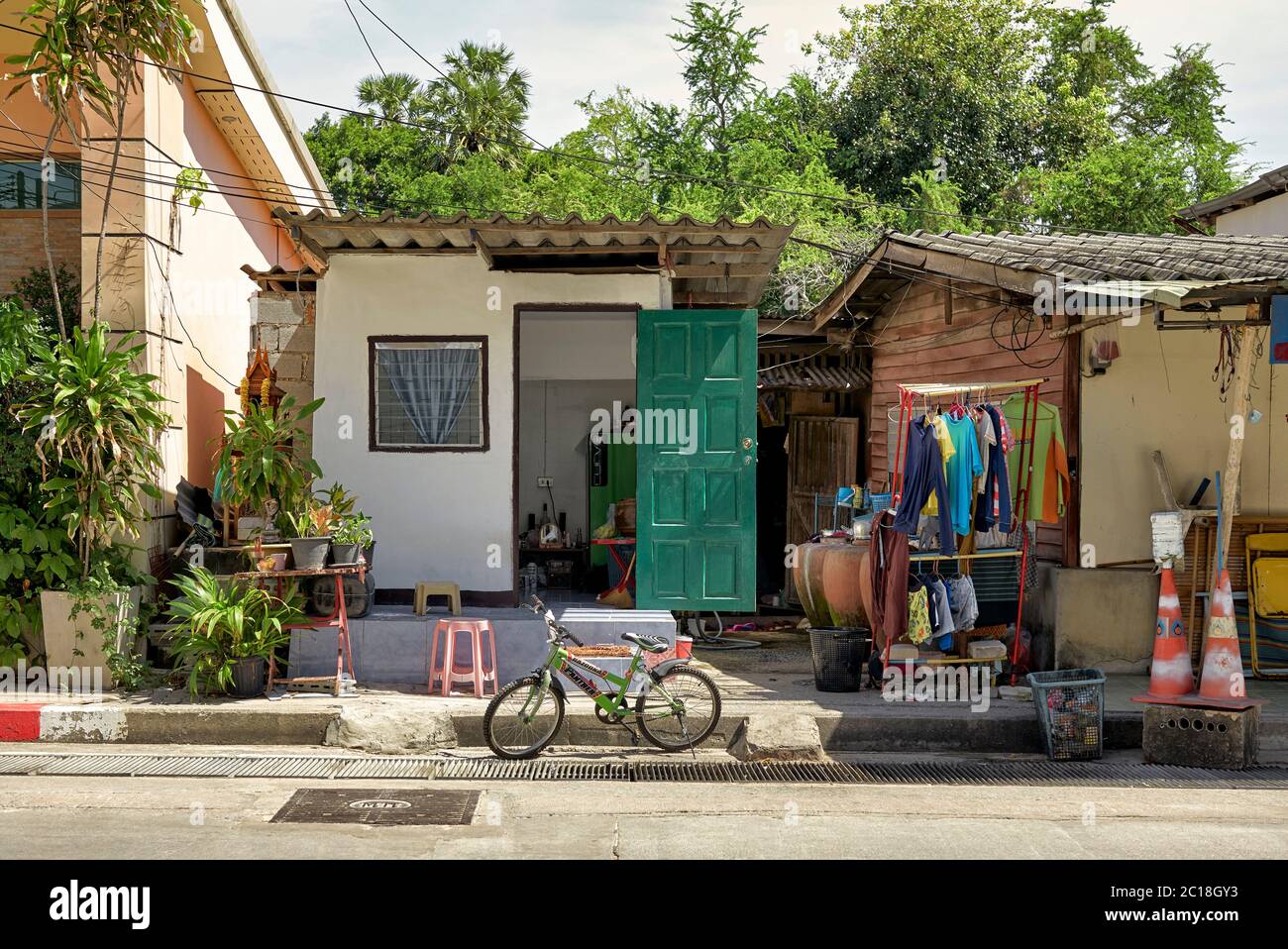 Infill hi-res stock photography and images - Alamy