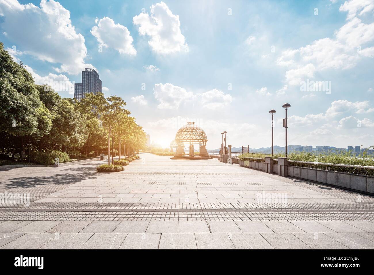 empty sidewalk near modern building Stock Photo - Alamy