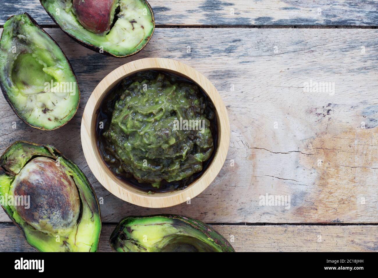 Avocado ripe hi-res stock photography and images - Alamy