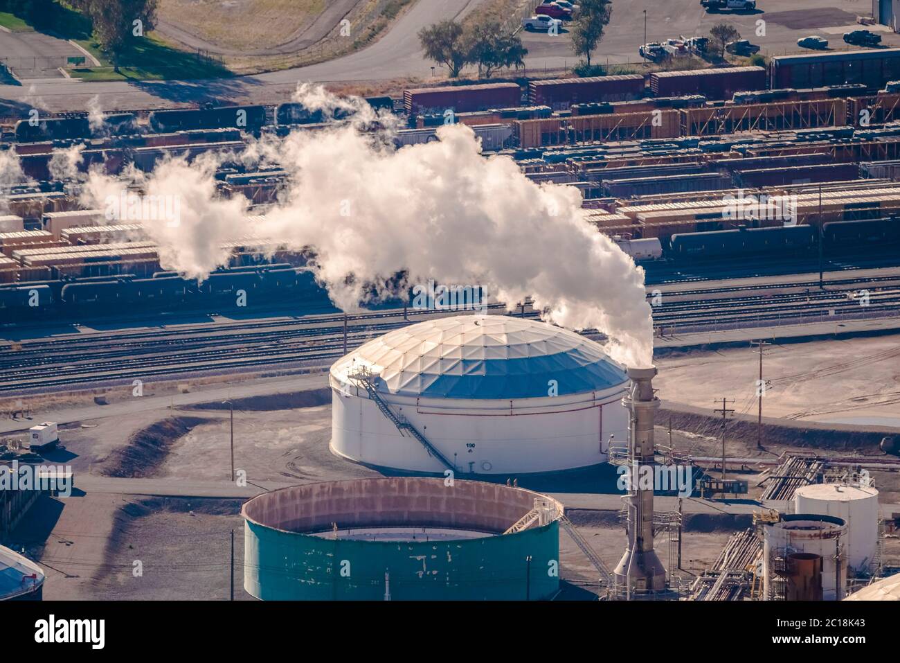 Smoke belching from chimney hi-res stock photography and images - Alamy