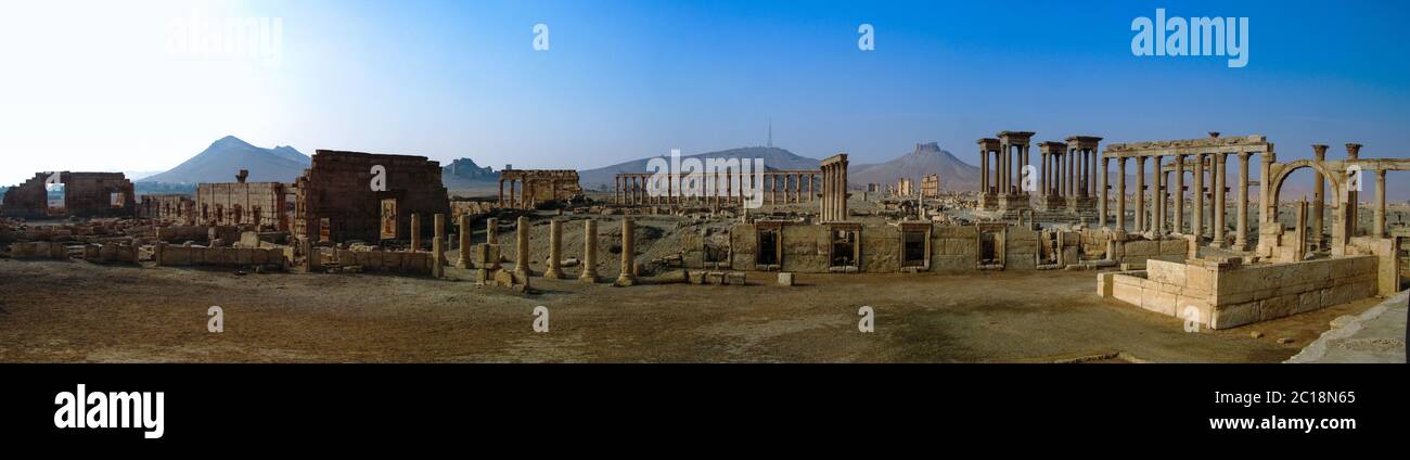 Panorama Palmyra columns and ancient city, destroyed by ISIS, Syria ...