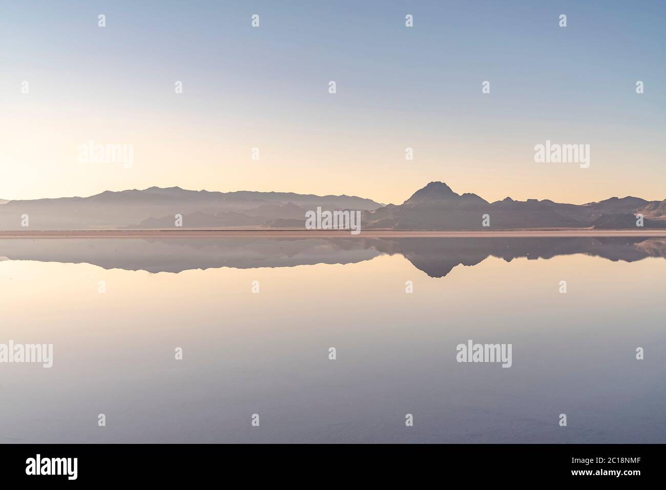Sunrise and reflection Bonnievale Salt Flats, Utah Stock Photo - Alamy