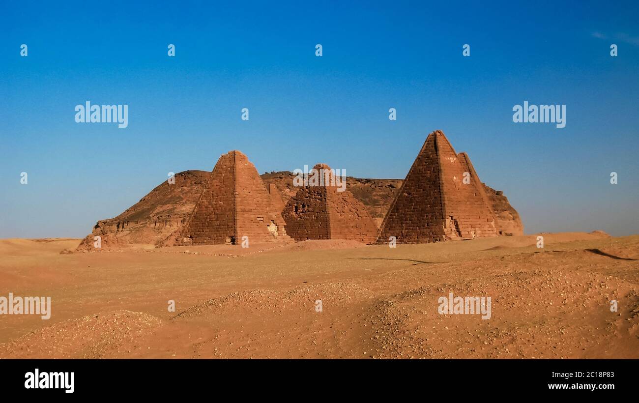 Jebel Barkal and Pyramids, Karima. Nubia, Sudan Stock Photo - Alamy