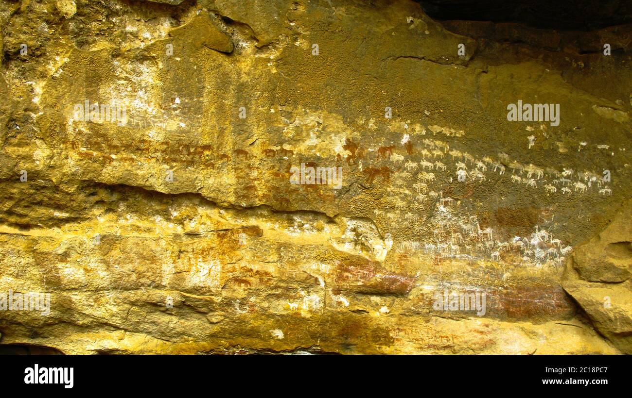 Cave paintings and petroglyphs in Adi Alauti canyon Qohaito Eritrea ...
