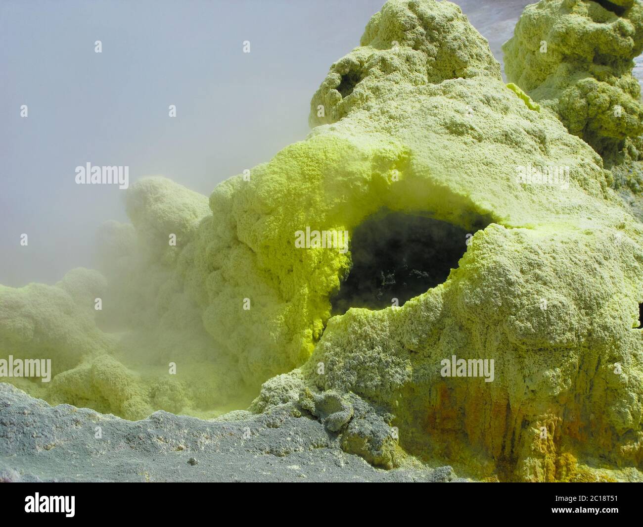 Crater active volcano thermal fumarole hi-res stock photography and ...