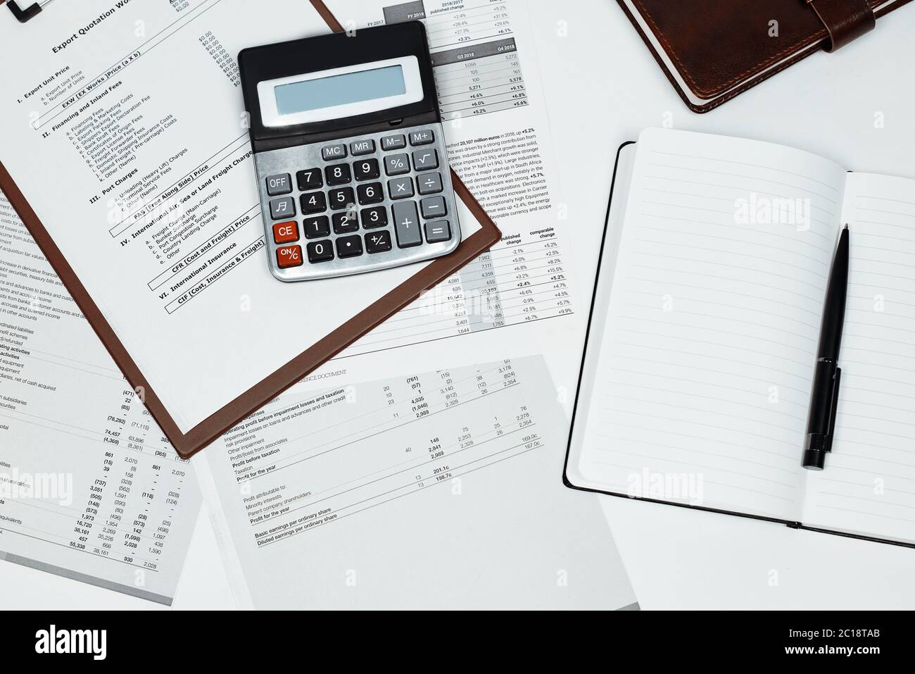 Calculating statistic hi-res stock photography and images - Alamy