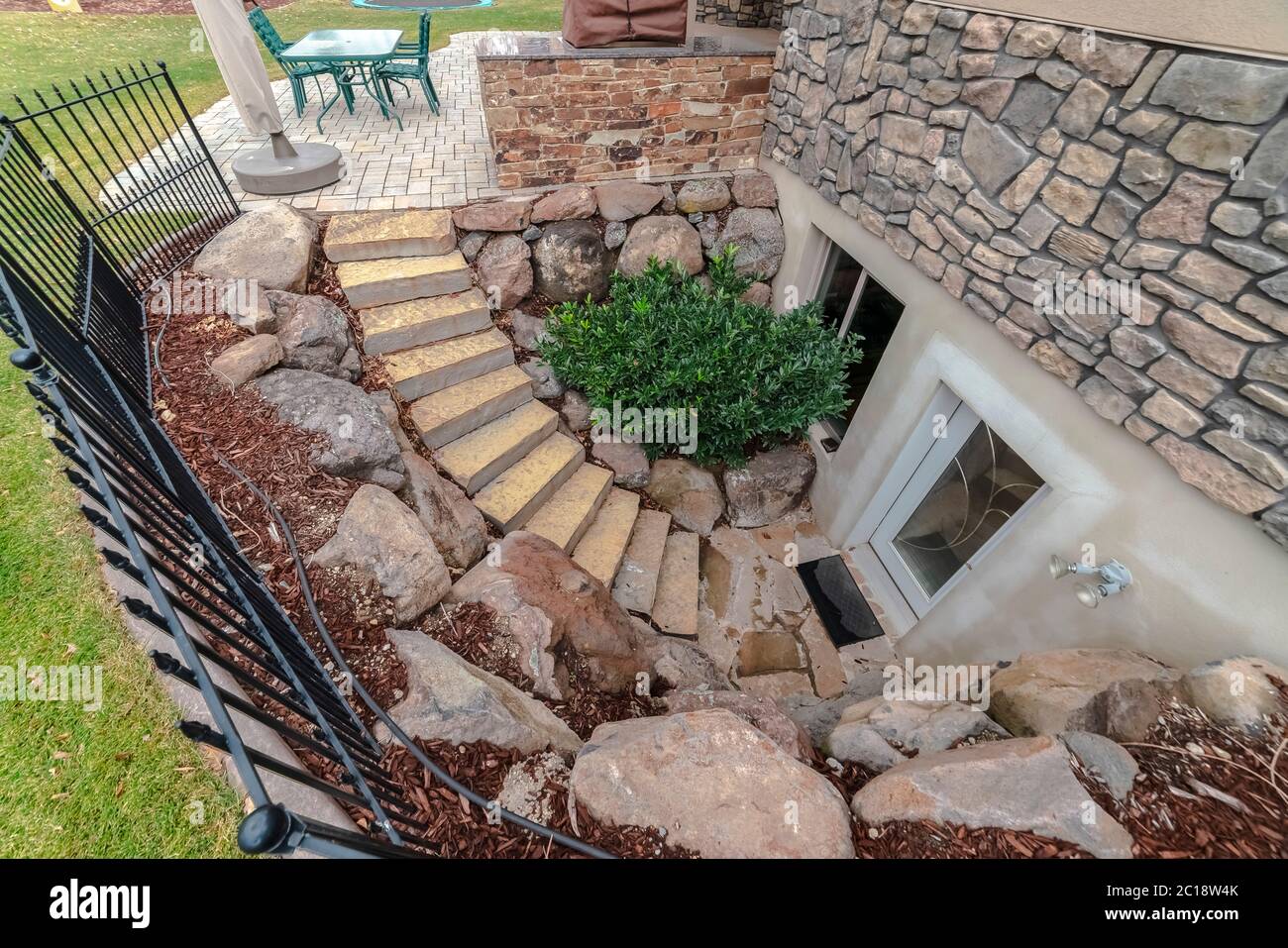 Steps leading down to a basement apartment Stock Photo - Alamy