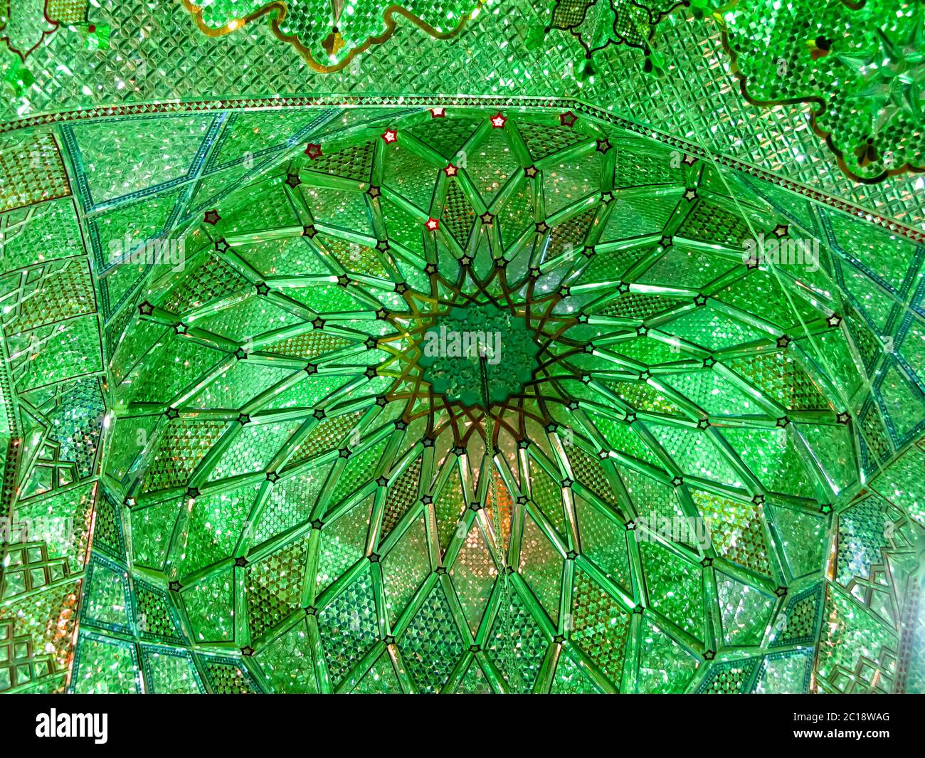 Shah Cheragh mosque mirror ceiling, Shiraz, Iran Stock Photo - Alamy