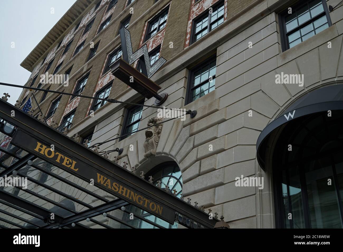 Facade of the entrance of W Washington Hotel in the city centre of ...