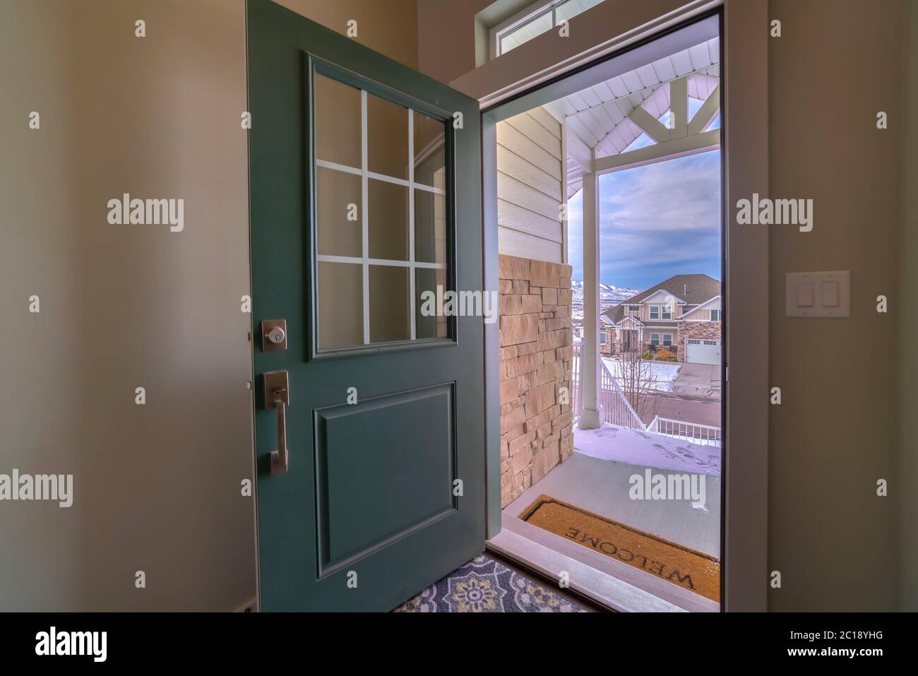 Open Front Door High Resolution Stock Photography and Images - Alamy