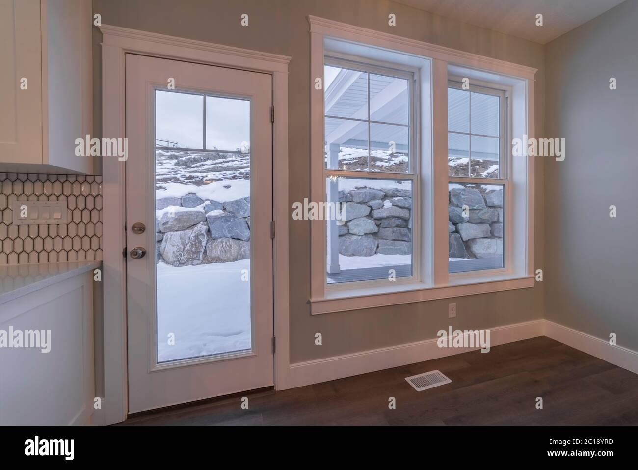 Looking through patio door hi-res stock photography and images - Alamy