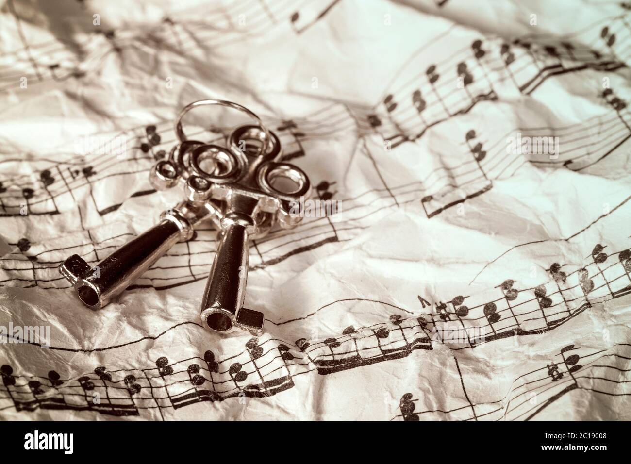 Keys and music notes Stock Photo - Alamy