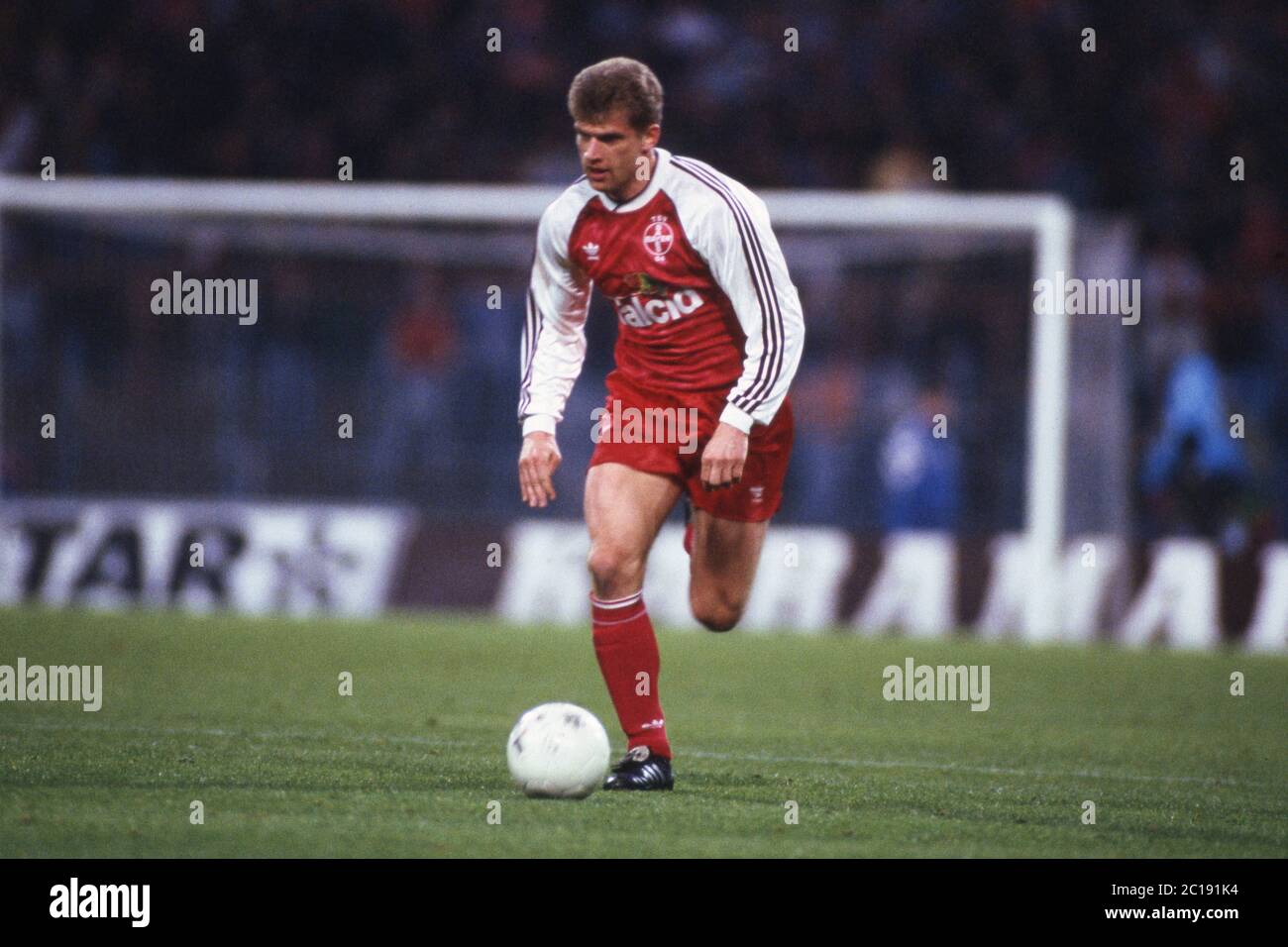 Gelsenkirchen, Deutschland. 04th May, 2020. Fuvuball, firo: 04/08/1993 ...