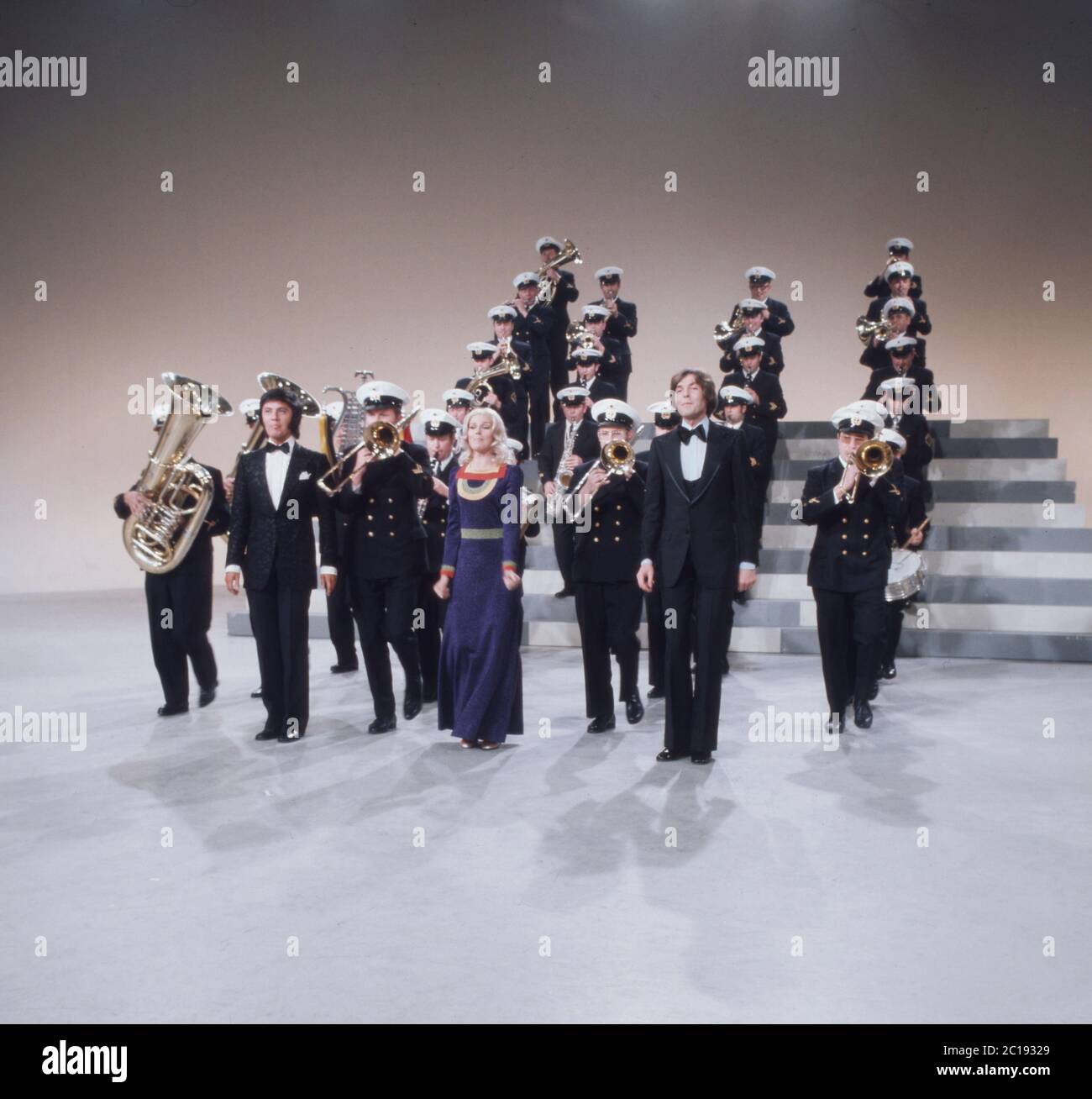 Peggy March, amerikanische Pop- und Schlagersängerin, mit Rey Gildo und ...