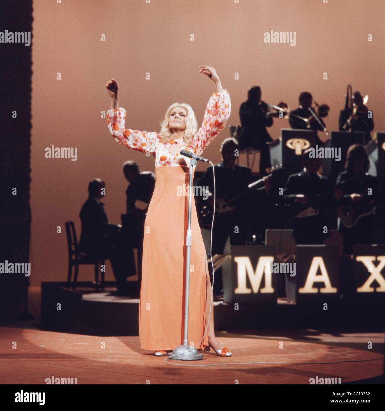 Peggy March, amerikanische Pop- und Schlagersängerin, bei einem ...