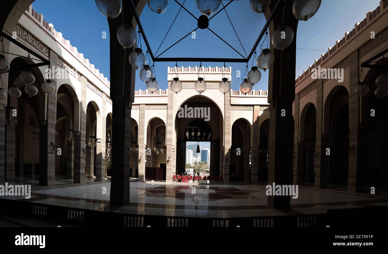 Interior view to Al Fateh Mosque, Manama, Bahrain Stock Photo - Alamy