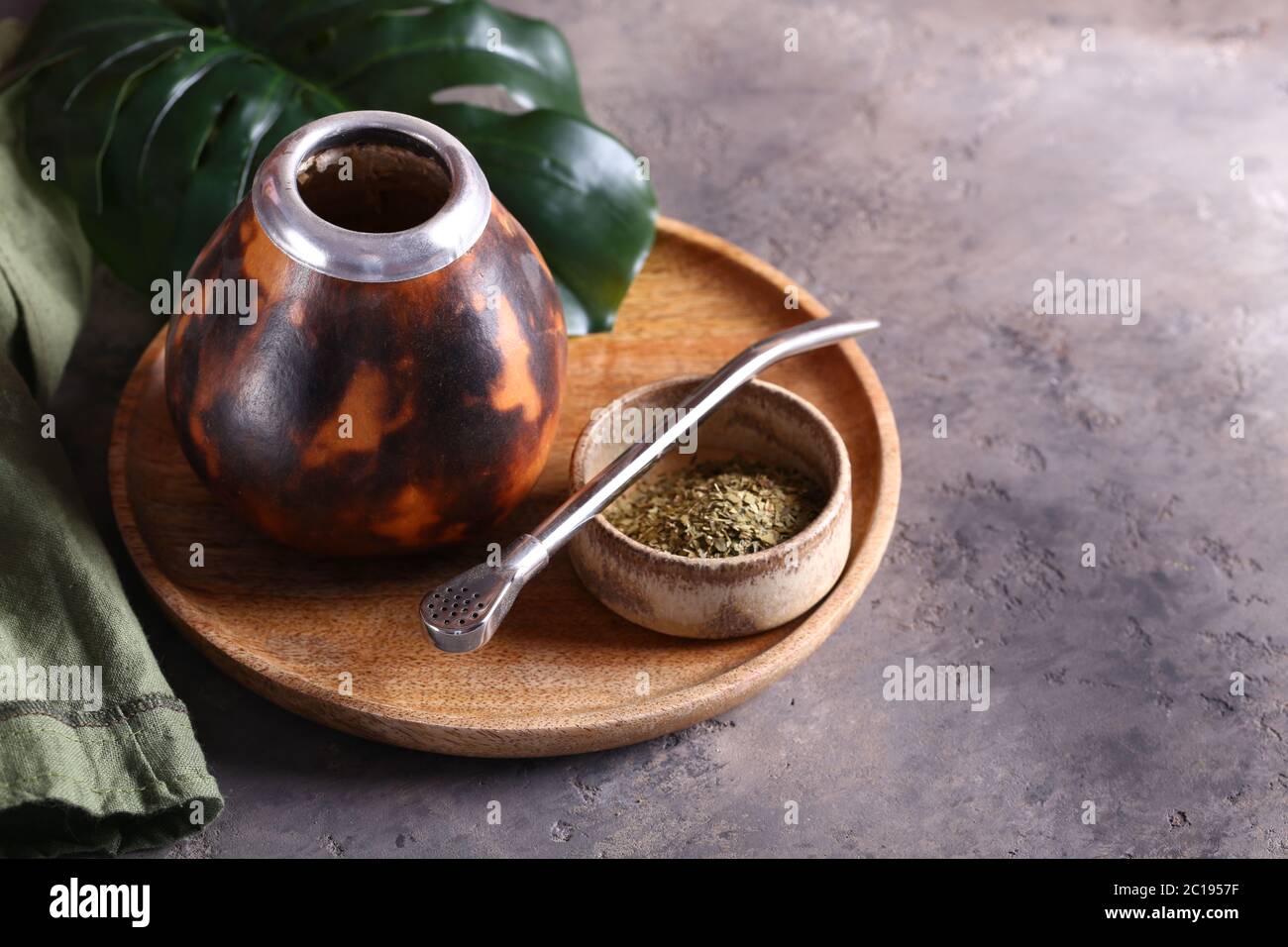 tea bombas and calabas and tea mate Stock Photo - Alamy