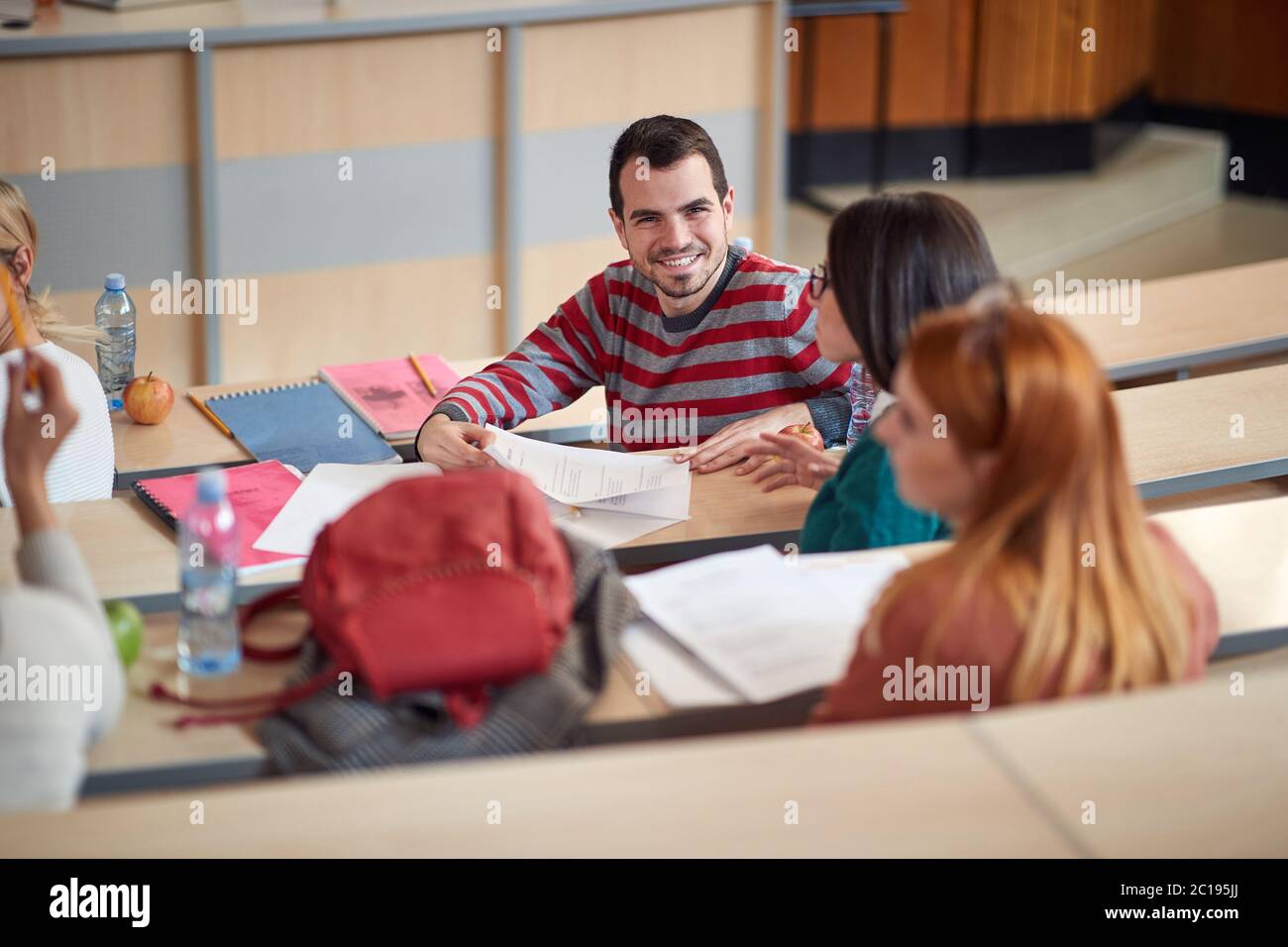 Happy classmates results school hi-res stock photography and images - Alamy