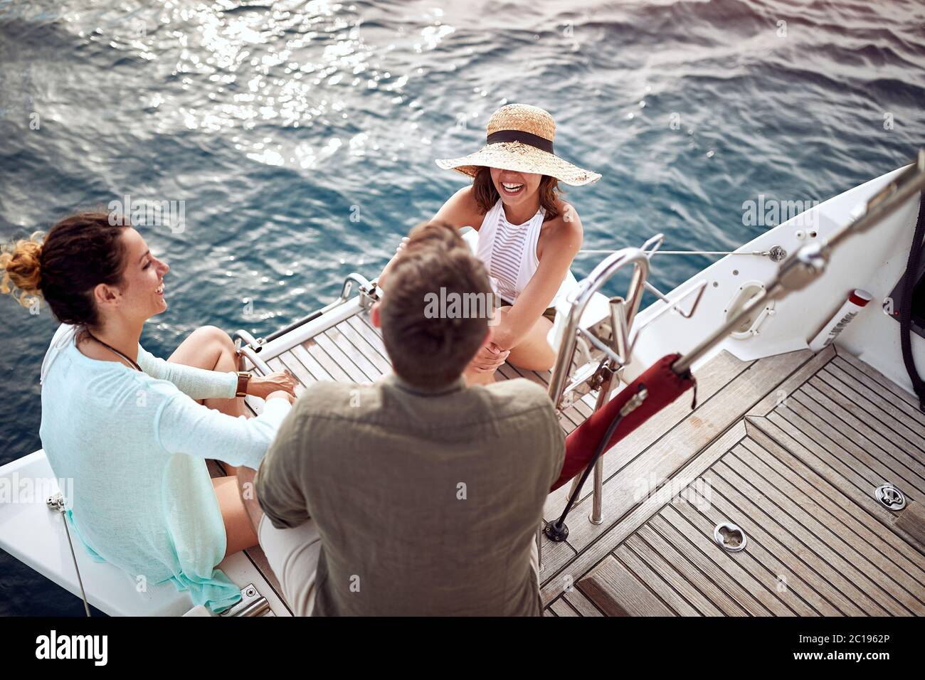Group friends enjoy cruise hi-res stock photography and images - Alamy